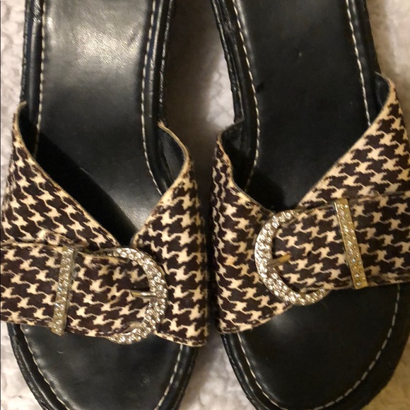 Yellow Box | Shoes | Yellowbox Wedges With Houndstooth Design Sz7 ...